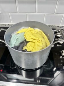How To Get The Stink Out Of Your Favorite Dishcloths | We Three Shanes