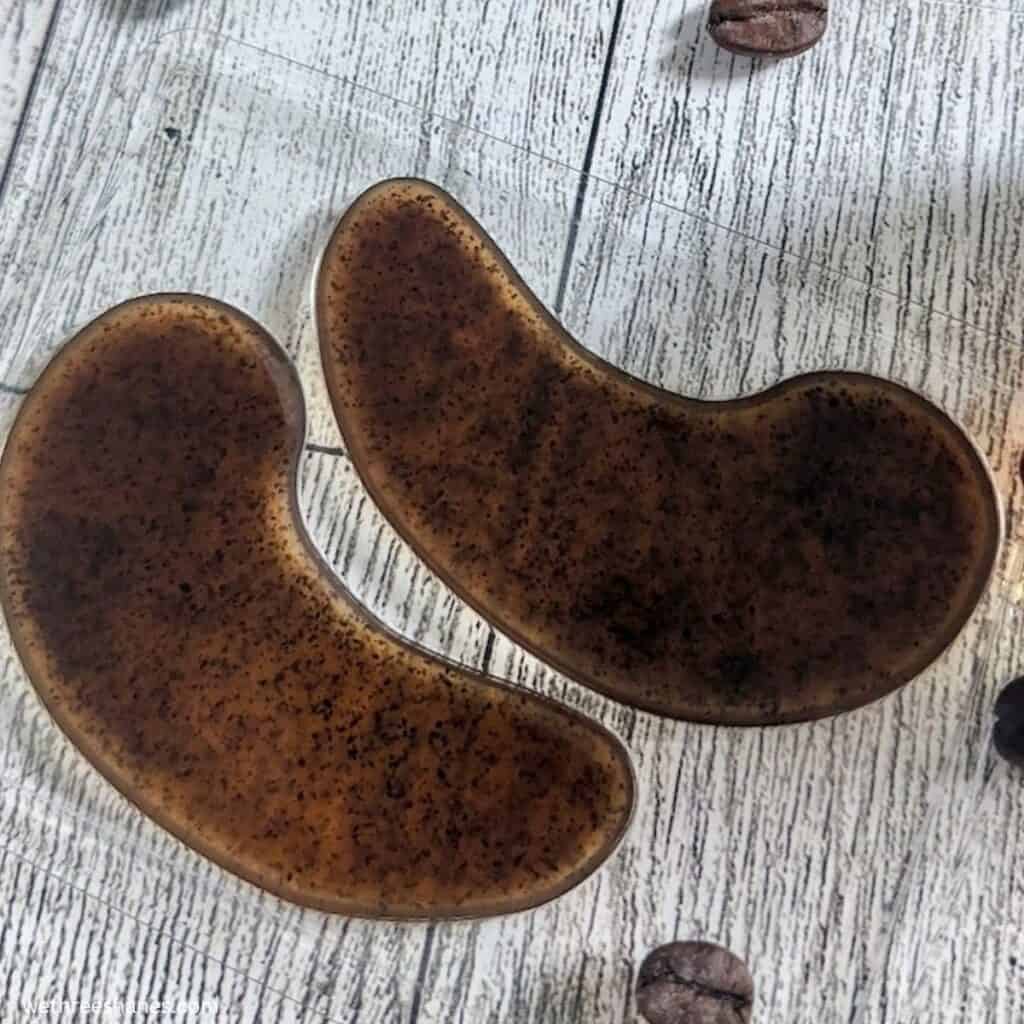 How to Make Easy DIY Under Eye Gel Masks at Home | We Three Shanes