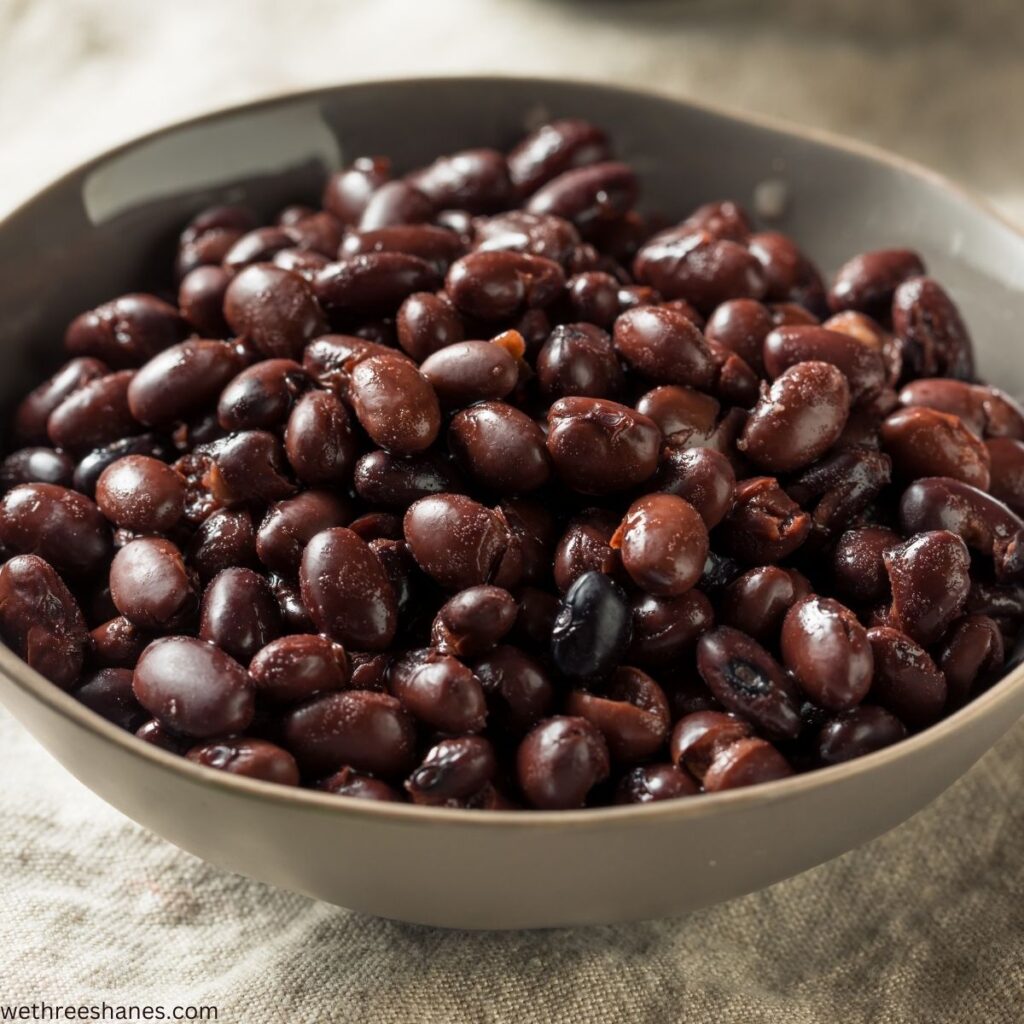 10 Easy & Cheap Meals You Can Make with a Bag of Black Beans | We Three ...